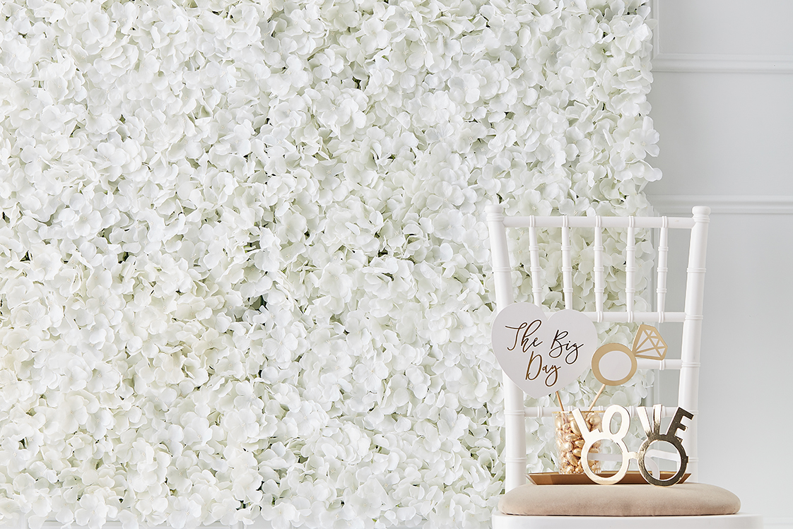 7 Statement Wall Ideas for a Wedding