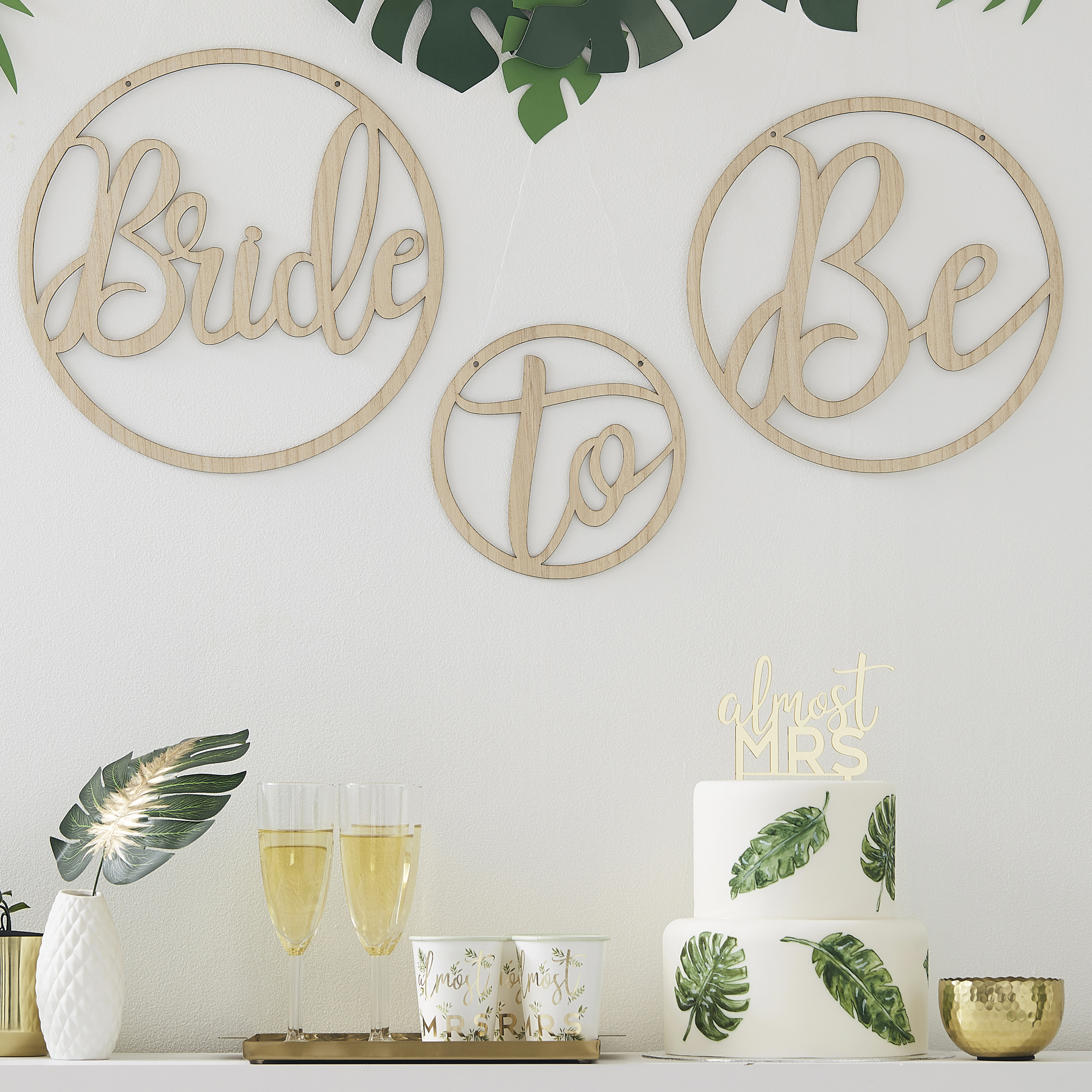 Wooden Bride To Be Decoration Hoops | Ginger Ray