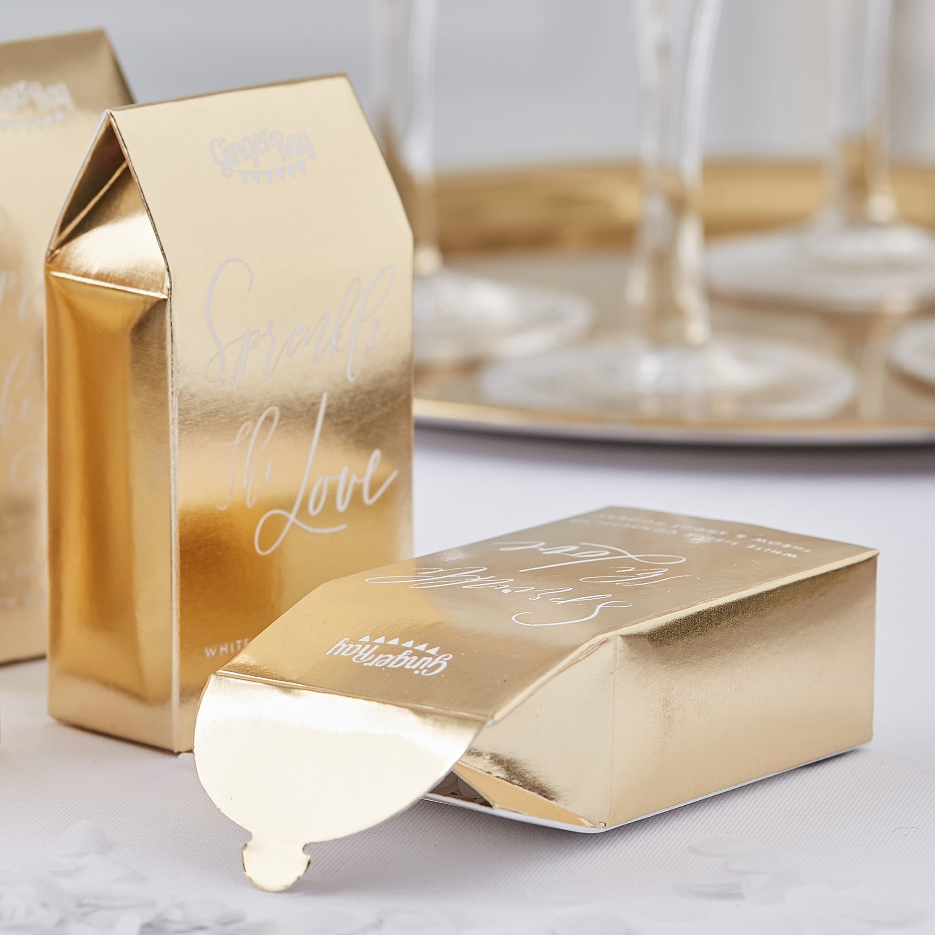 Gold Confetti-Filled Boxes for Weddings | Ginger Ray | Ginger Ray